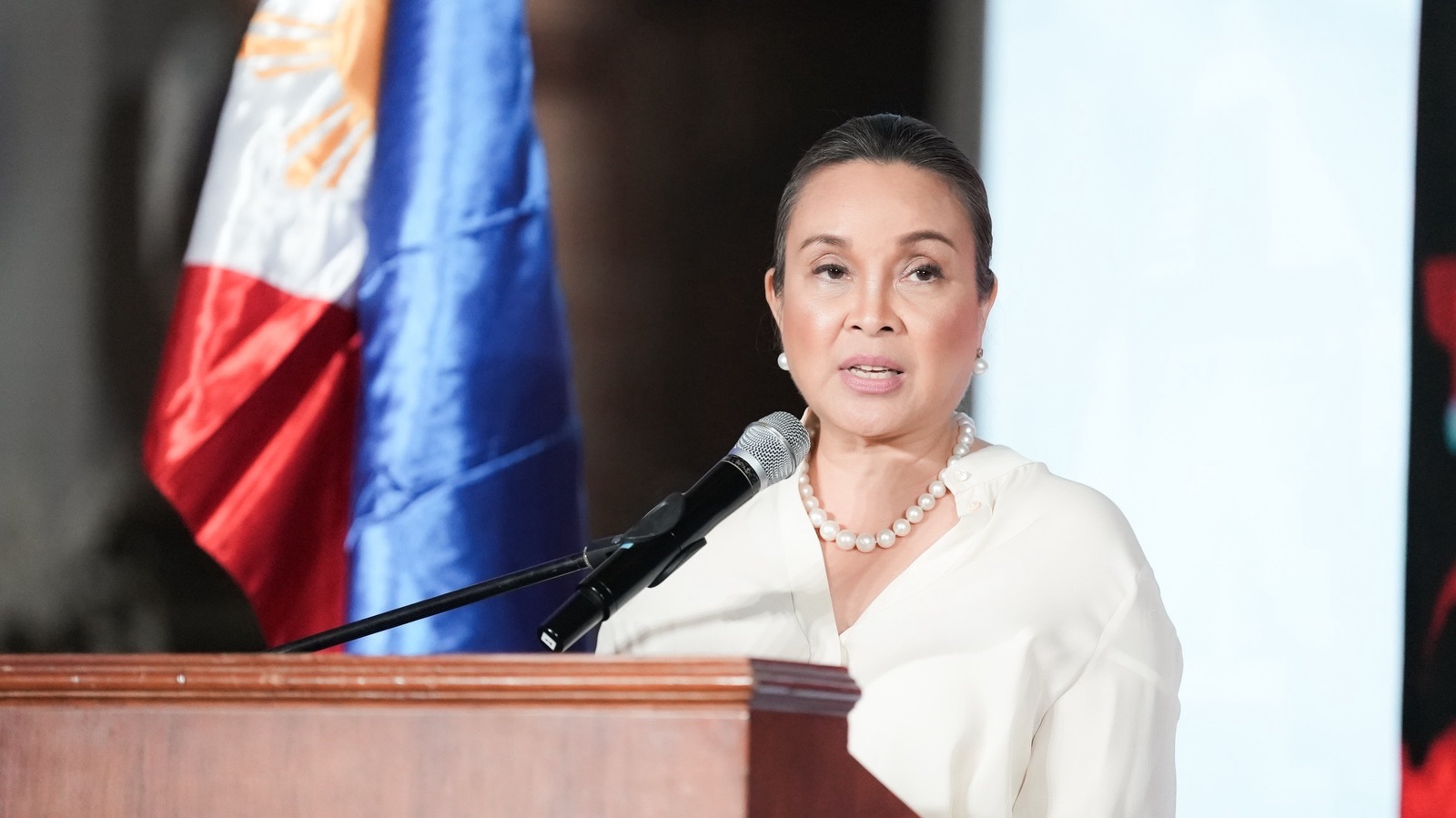 Keynote Address of Senator Loren LegardaPhilippine Studies Program Book ...